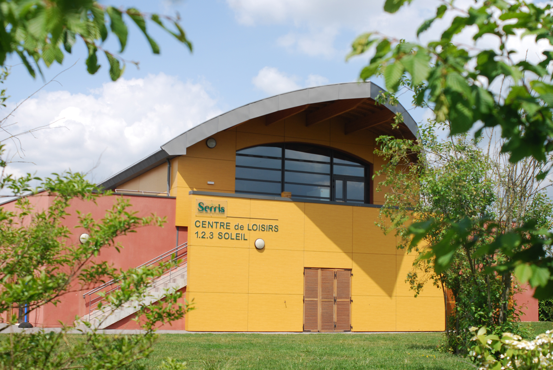 GYMNASE OLYMPE DE GOUGES - Ville de Serris